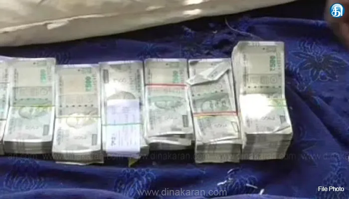 தூத்துக்குடியில் ரூ.1.15 லட்சம் பணம் பறிமுதல் - Dinakaran