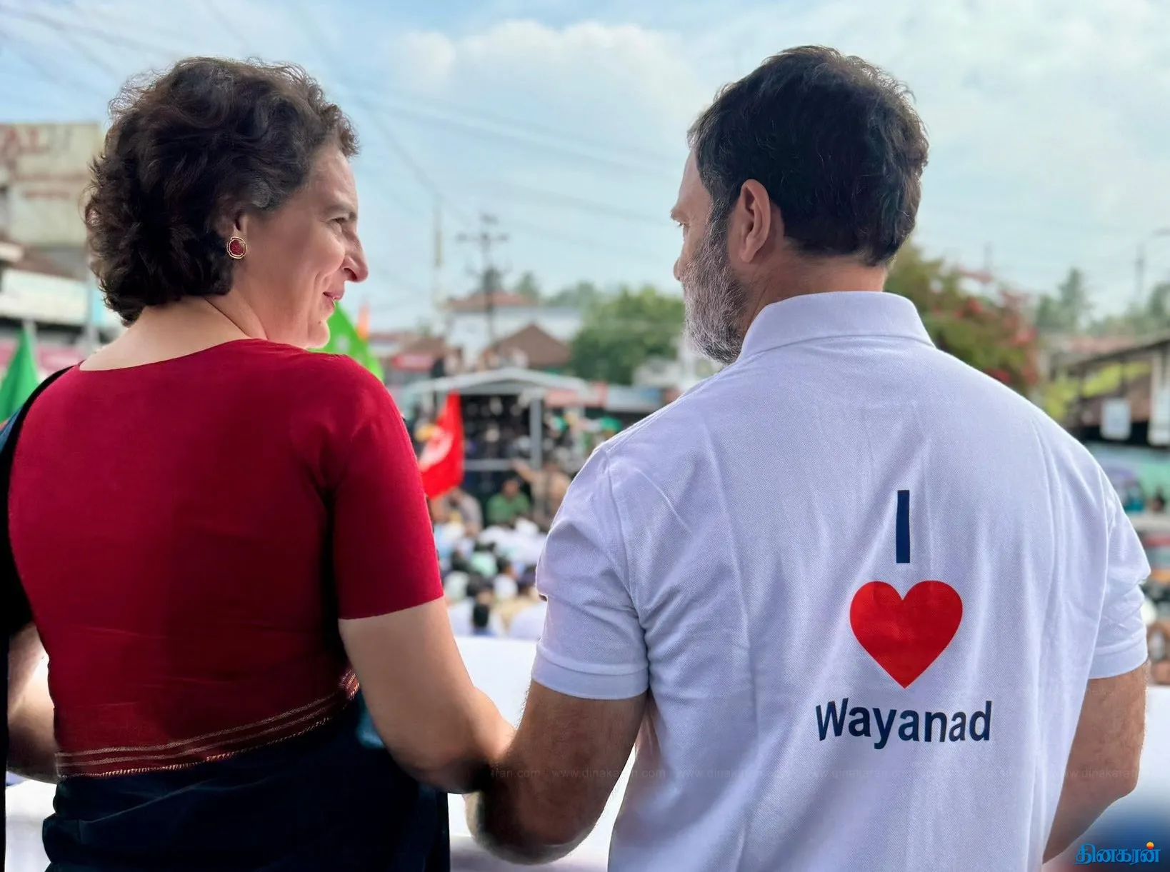 “I LOVE Wayanad”.. டிசர்ட்டை அணிந்துகொண்டு தேர்தல் பரப்புரை செய்த ராகுல் காந்தி..!! - Dinakaran