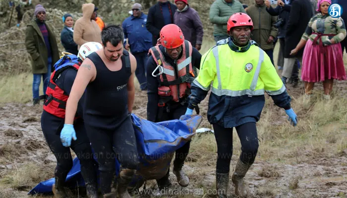 தென்னாப்பிரிக்காவில் வெள்ளம் - 49 பேர் உயிரிழப்பு - Dinakaran